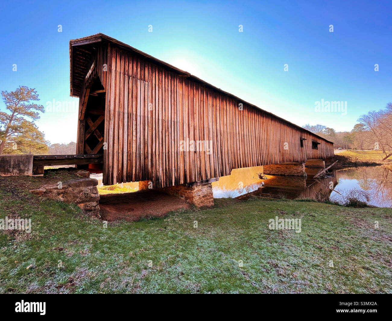 Mill bridge hi-res stock photography and images - Alamy