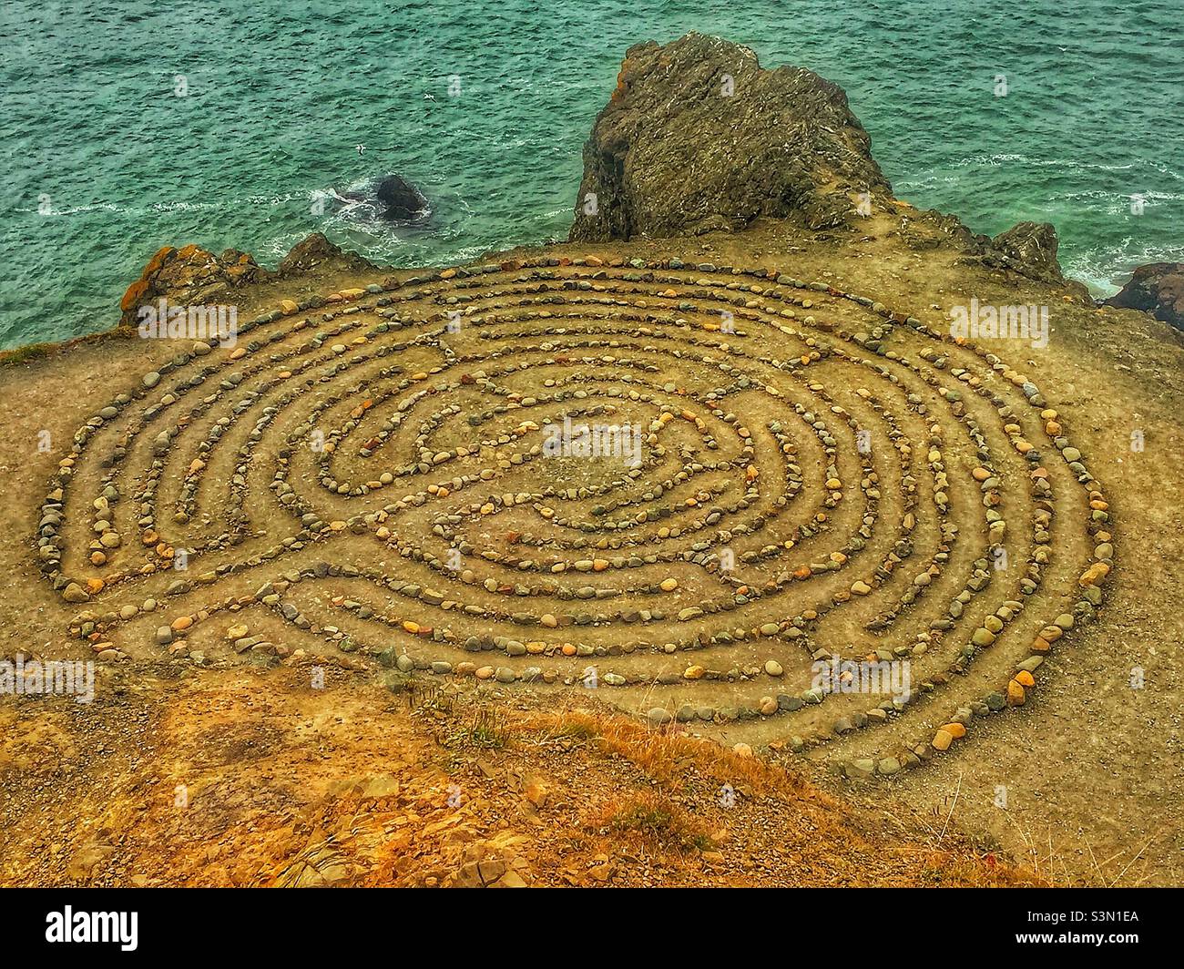 Labyrinth gate hi-res stock photography and images - Alamy