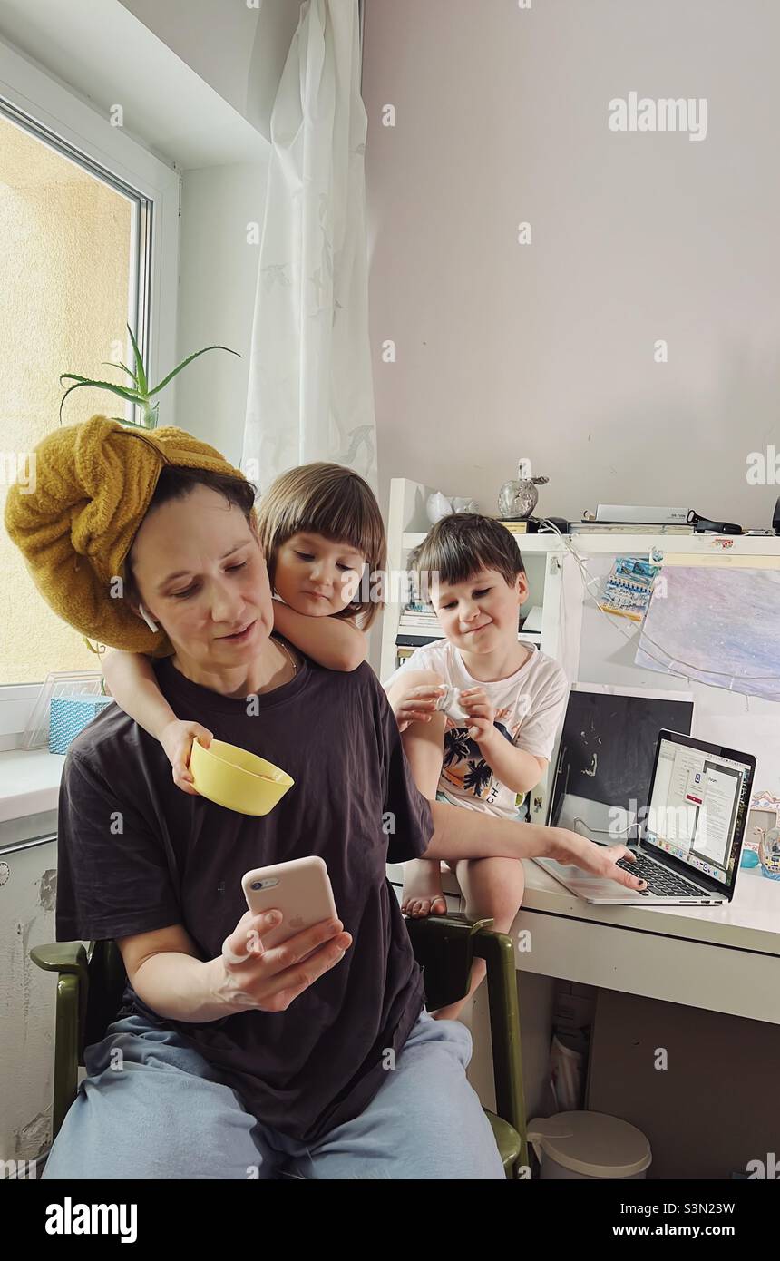 Woman working from home children hi-res stock photography and images ...