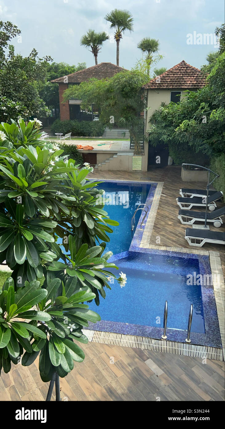 Overlooking swimming pool hi-res stock photography and images - Alamy