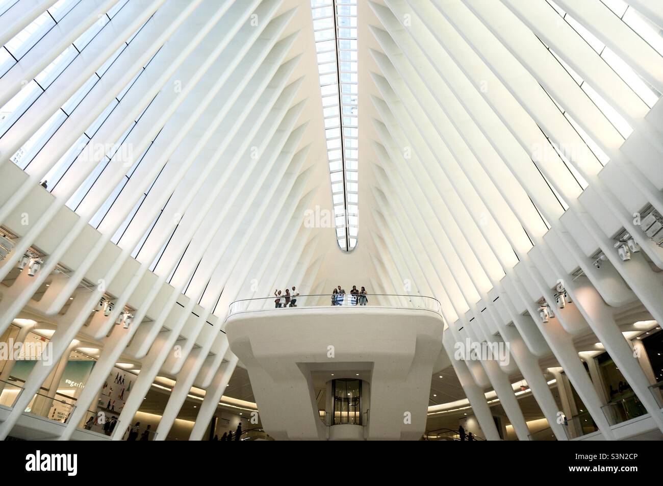 The westfield shopping mall new york city hi-res stock photography and ...