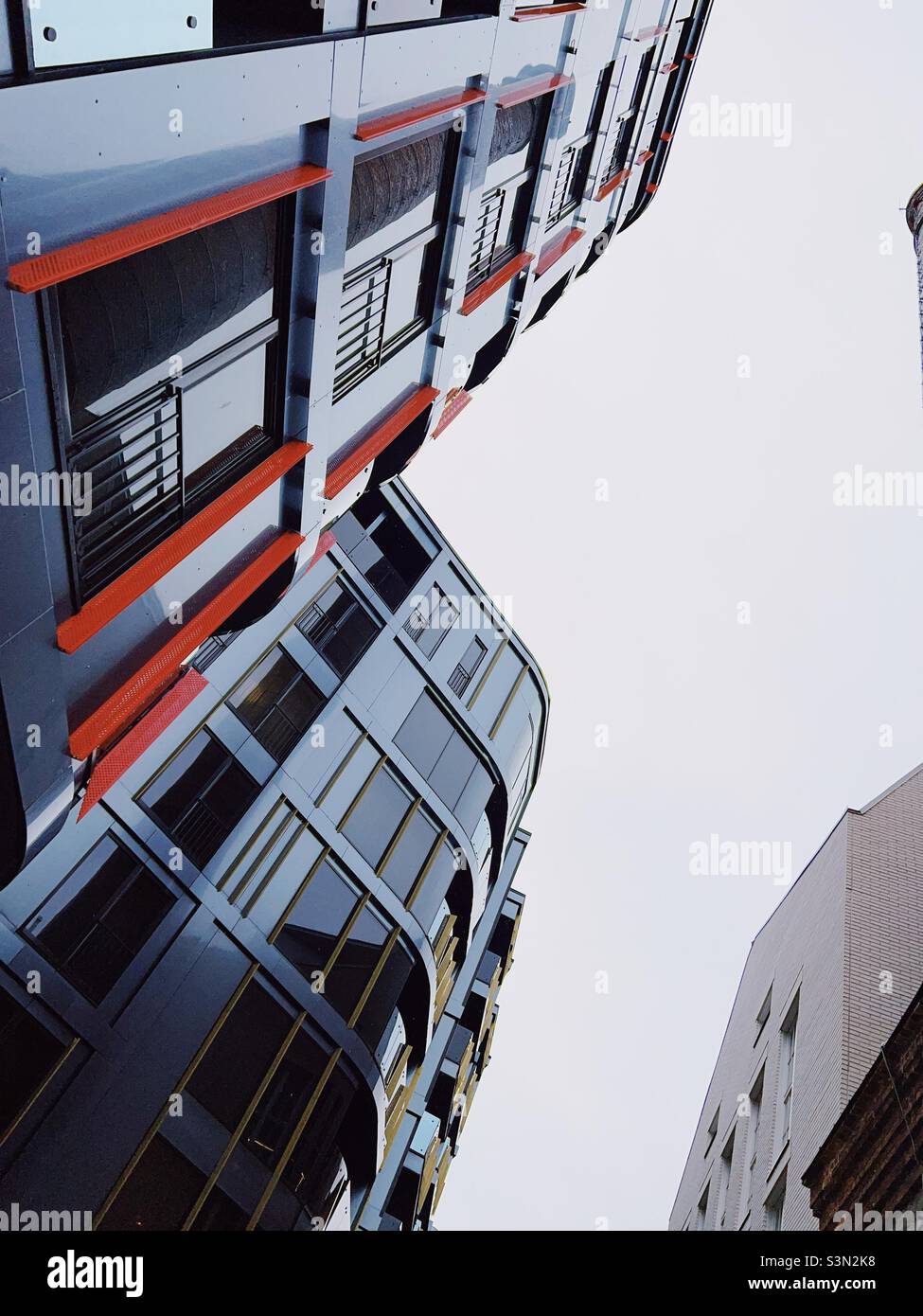 Red skyscrapers hi-res stock photography and images - Alamy