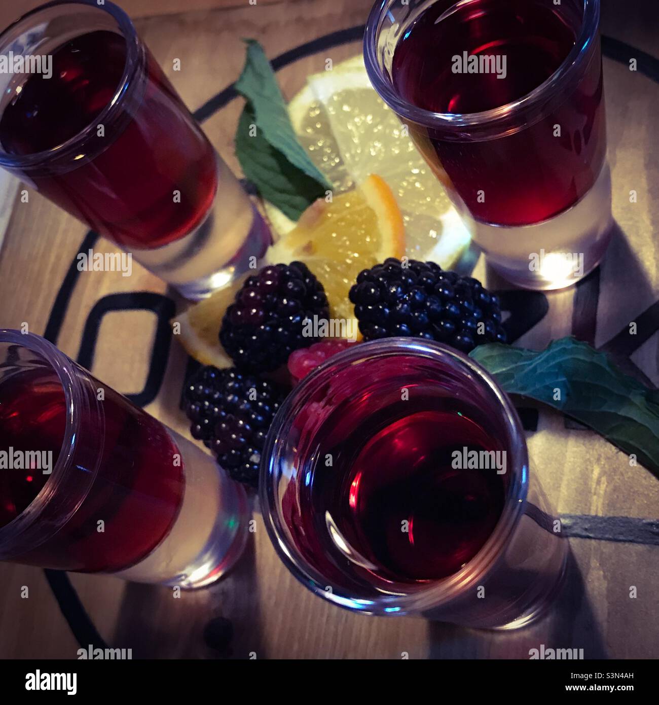 Restaurant bar fun hi-res stock photography and images - Alamy