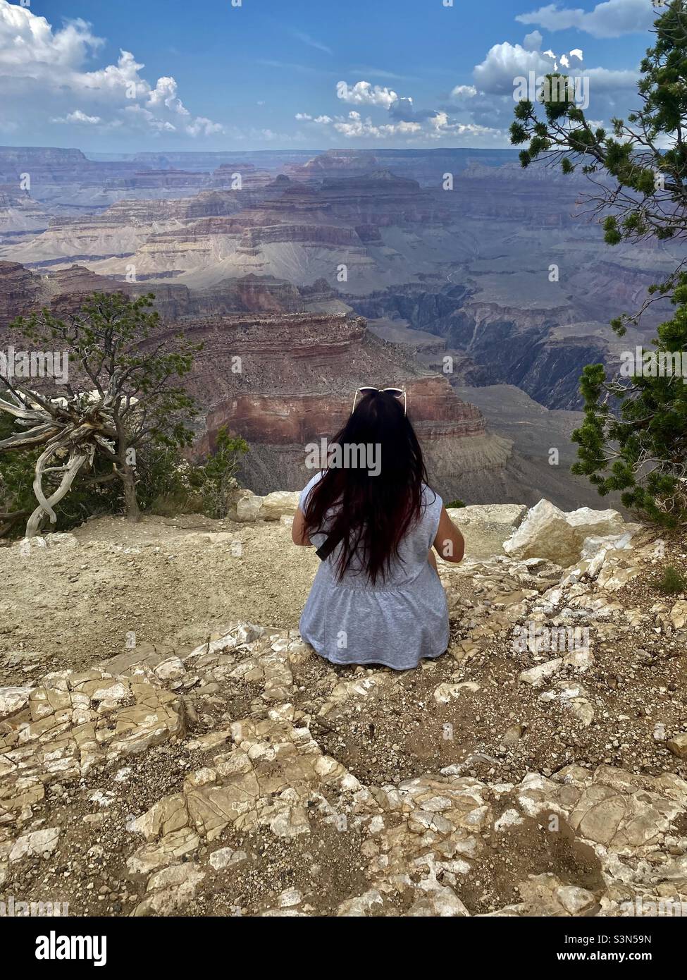 Canyon looking hi-res stock photography and images - Alamy