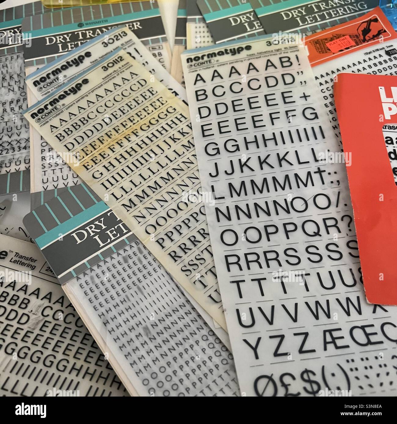 Vintage Graphic Design lettering for signage Stock Photo - Alamy