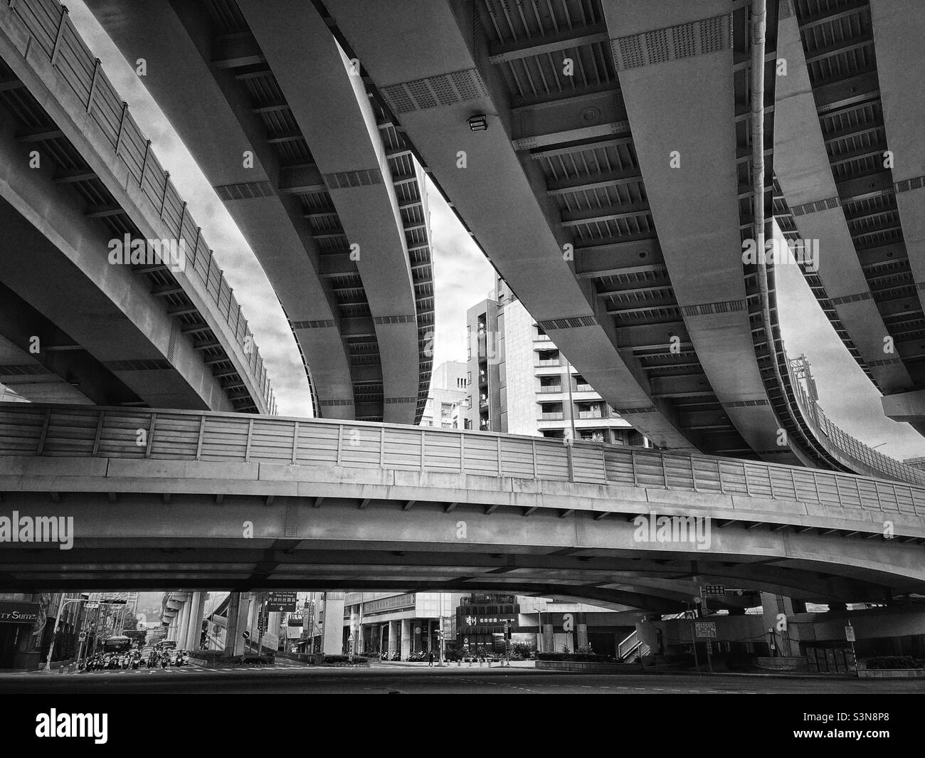 A mesh of freeway overpasses in central Taipei, Taiwan Stock Photo - Alamy