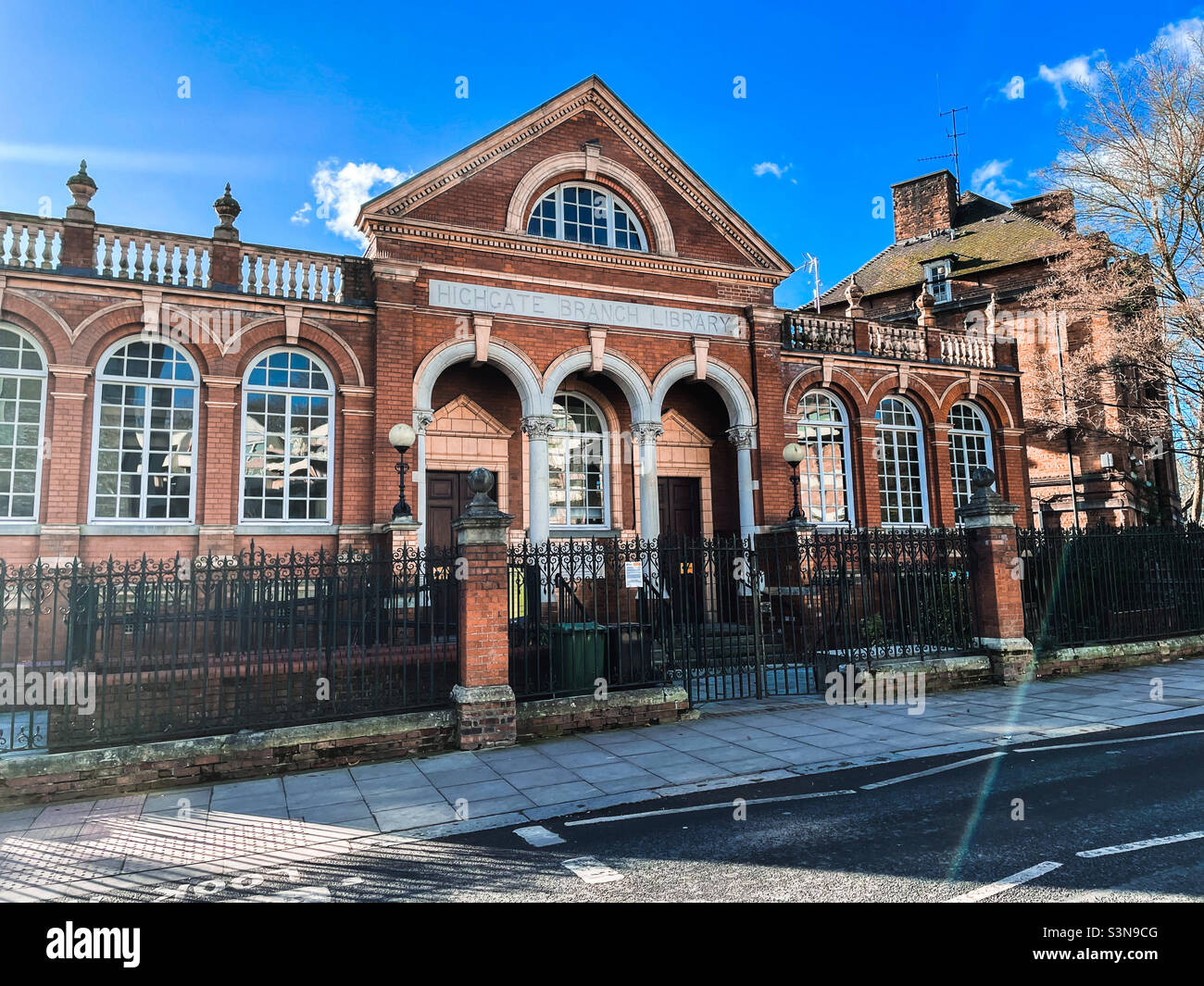 Highgate library, London Stock Photo - Alamy