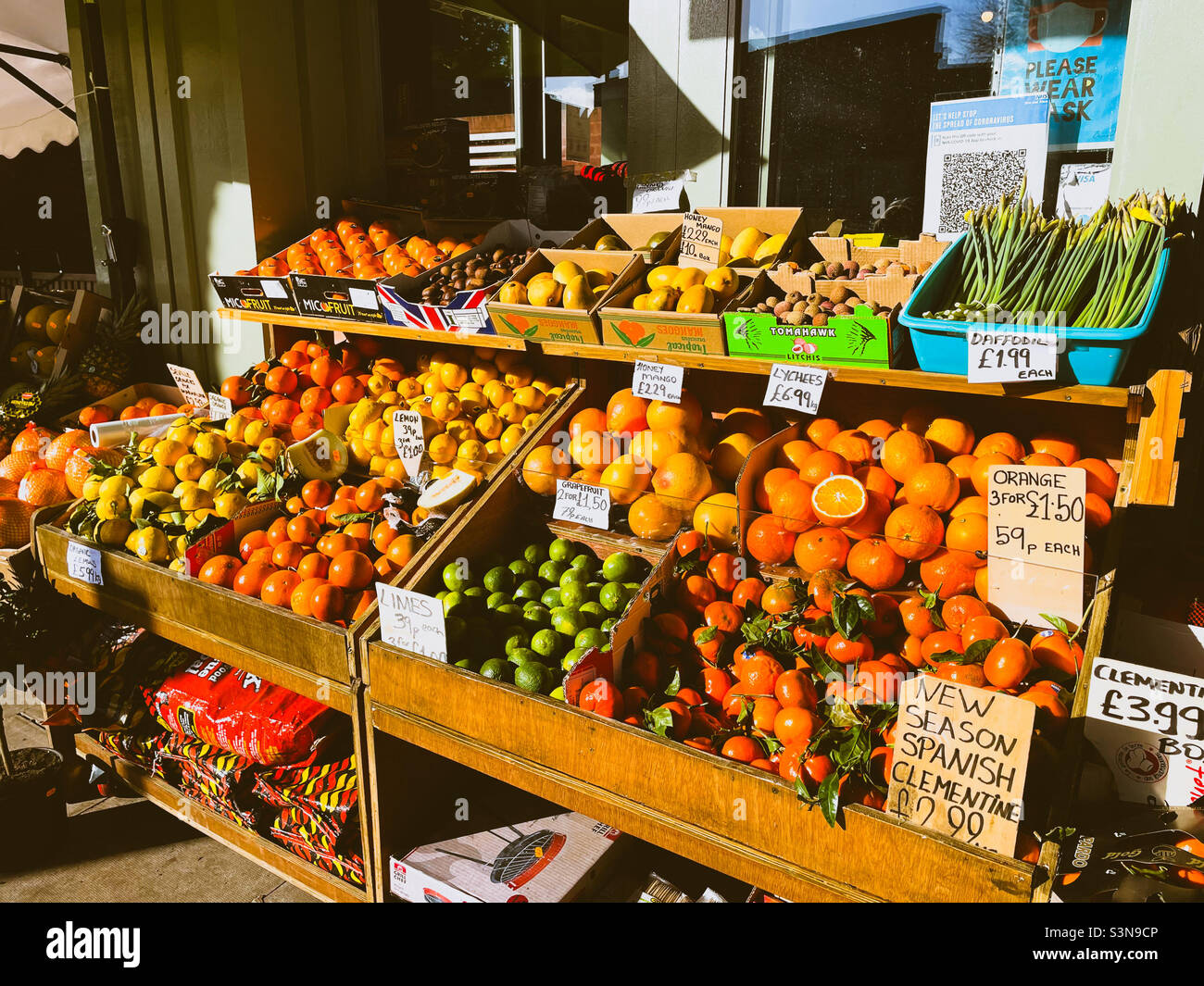 Highgate fruit shop hi-res stock photography and images - Alamy