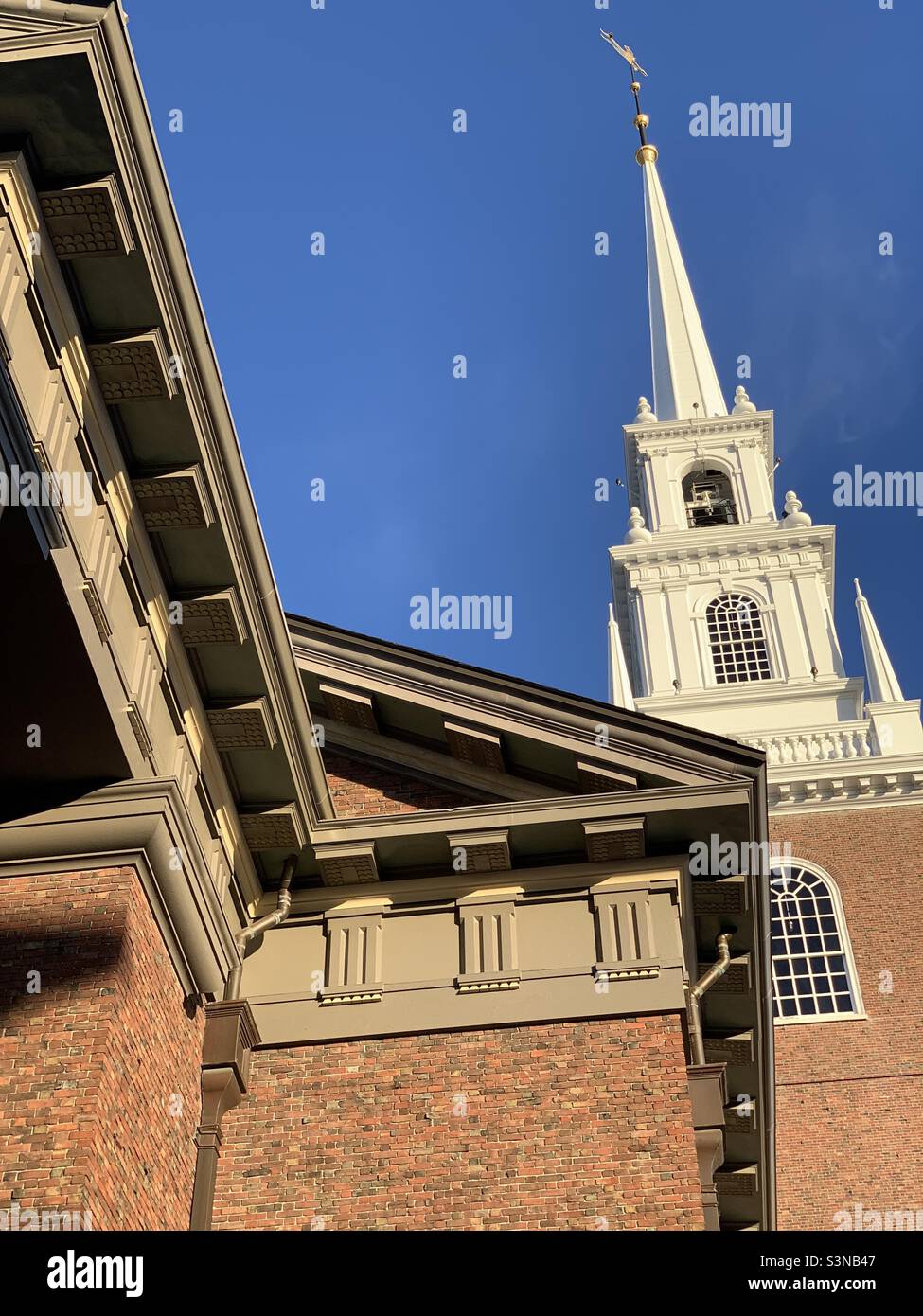 University memorial church hi-res stock photography and images - Alamy