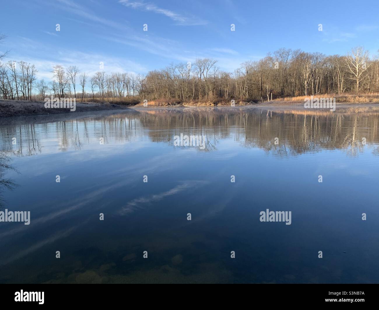Clear cold sky hi-res stock photography and images - Alamy