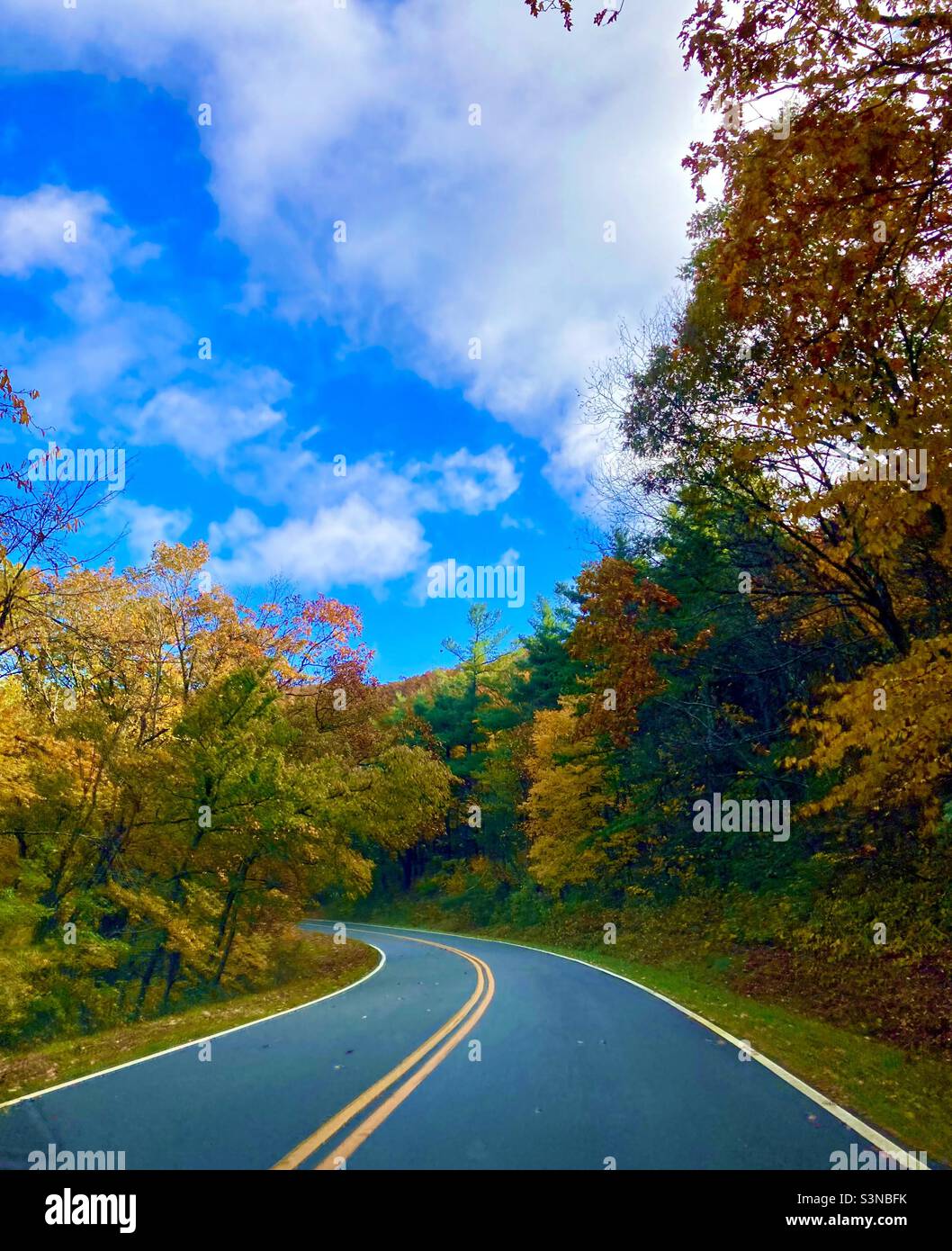 Shenandoah skyline drive fall High Resolution Stock Photography and ...