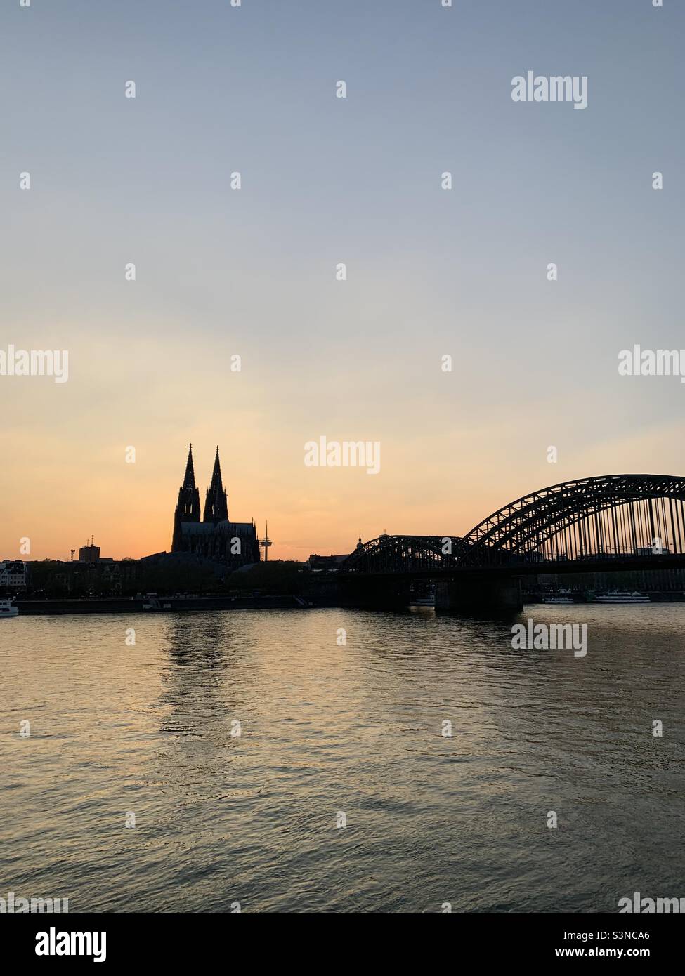 Colonia rin hi-res stock photography and images - Alamy