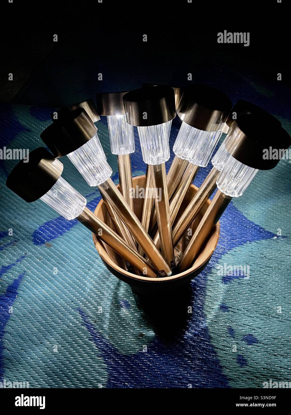 Solar path lights hi-res stock photography and images - Alamy