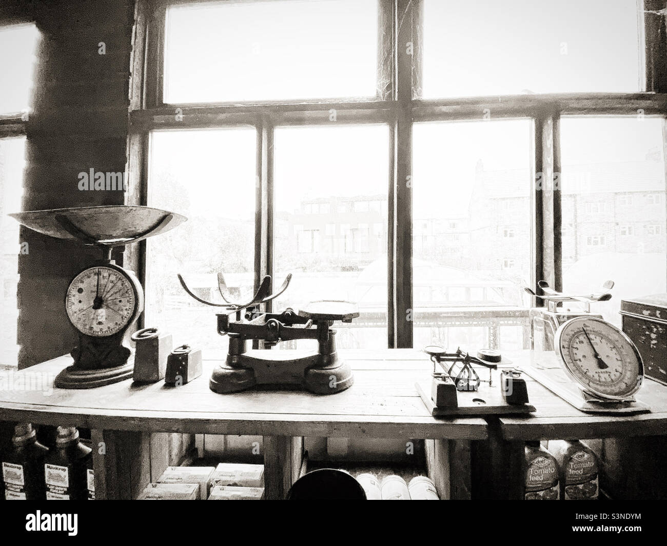 Retro weighing machines Stock Photo - Alamy