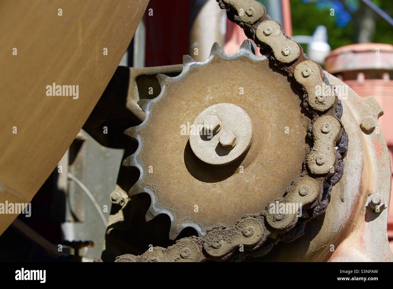 Large gear hi-res stock photography and images - Alamy