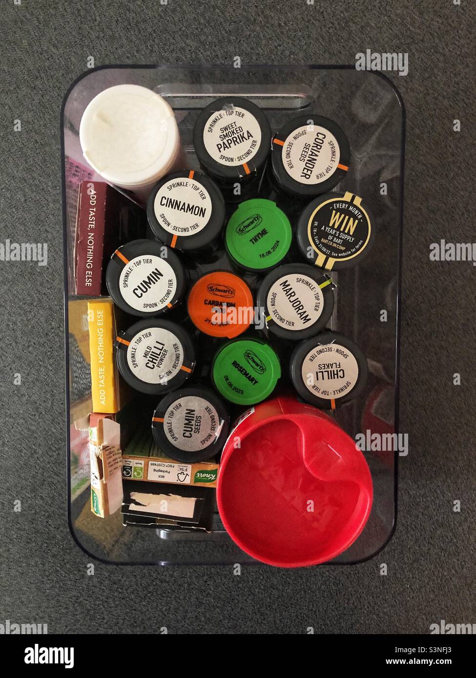 Spices and seasonings hi-res stock photography and images - Alamy