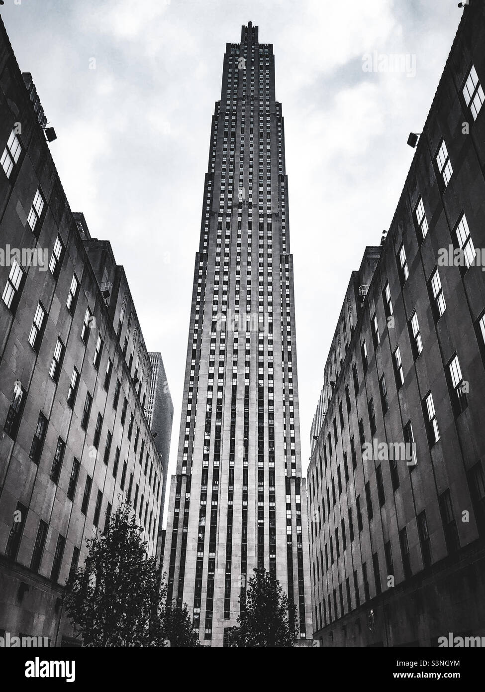 Buildings at all angles hi-res stock photography and images - Alamy
