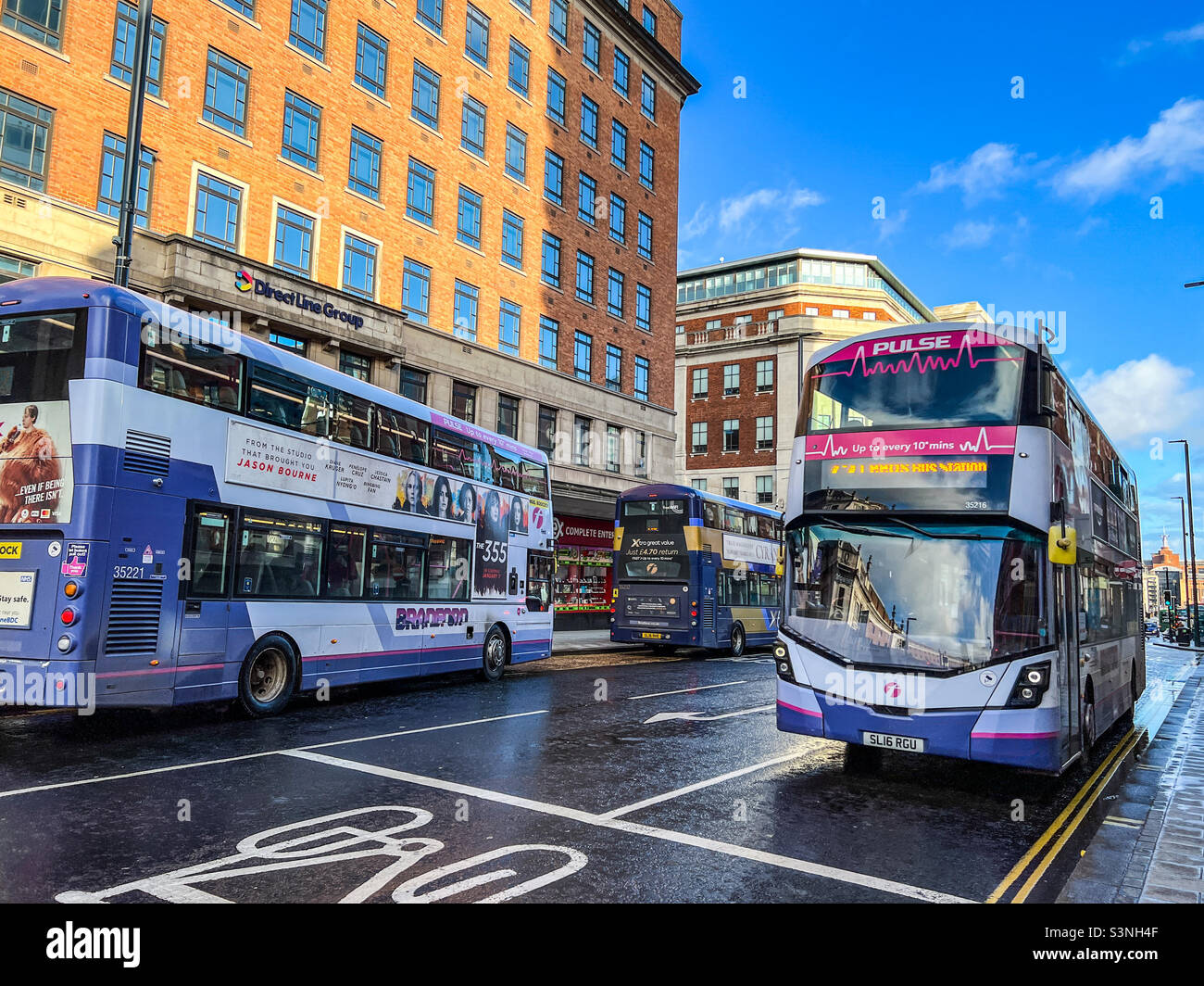 Buses on Headrow in Leeds city centre Stock Photo - Alamy