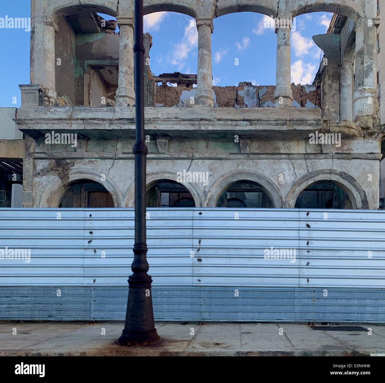 Rundown building in Centro Habana, Havana, Cuba, Caribbean Stock Photo ...