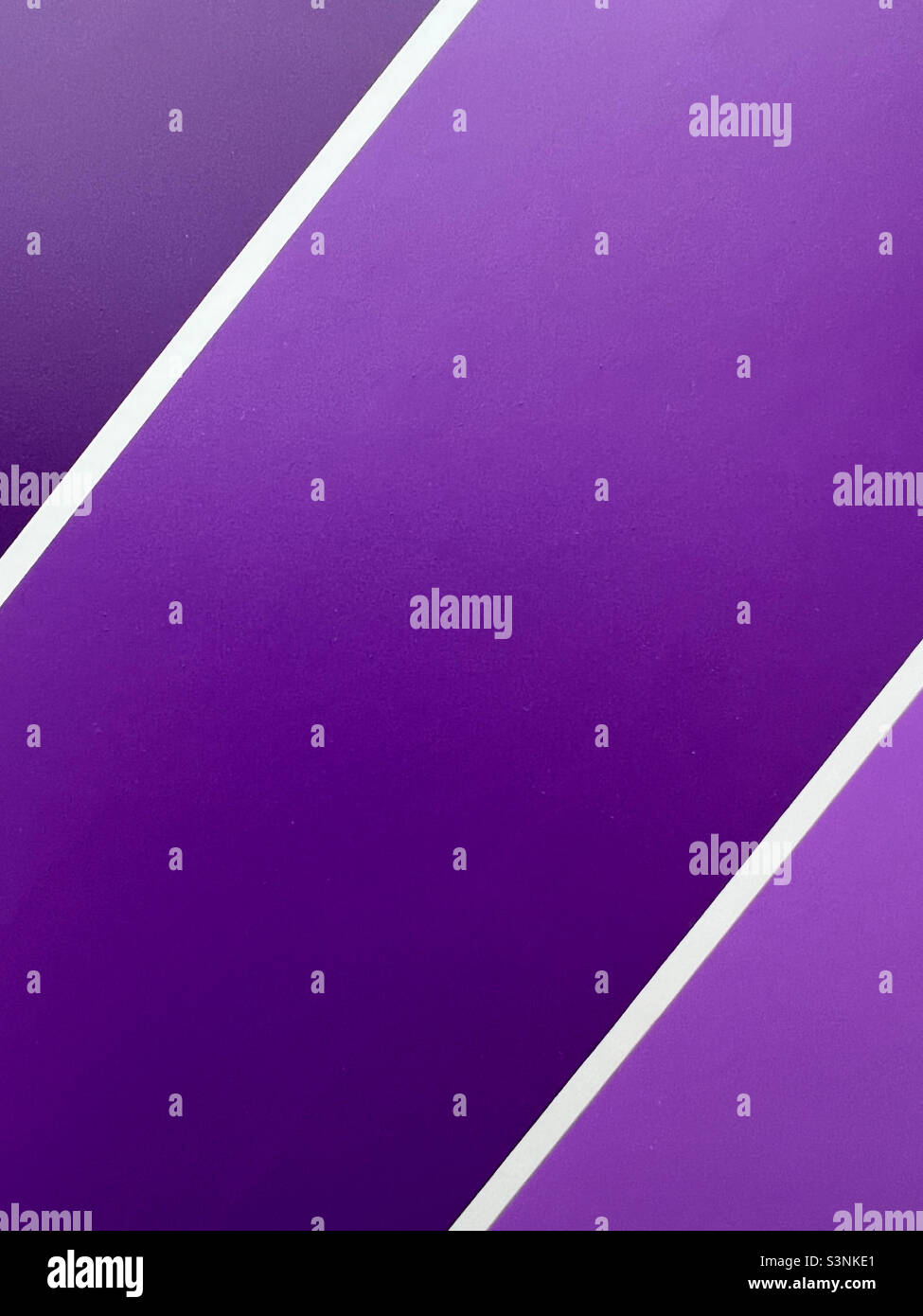 Purple colour hi-res stock photography and images - Alamy