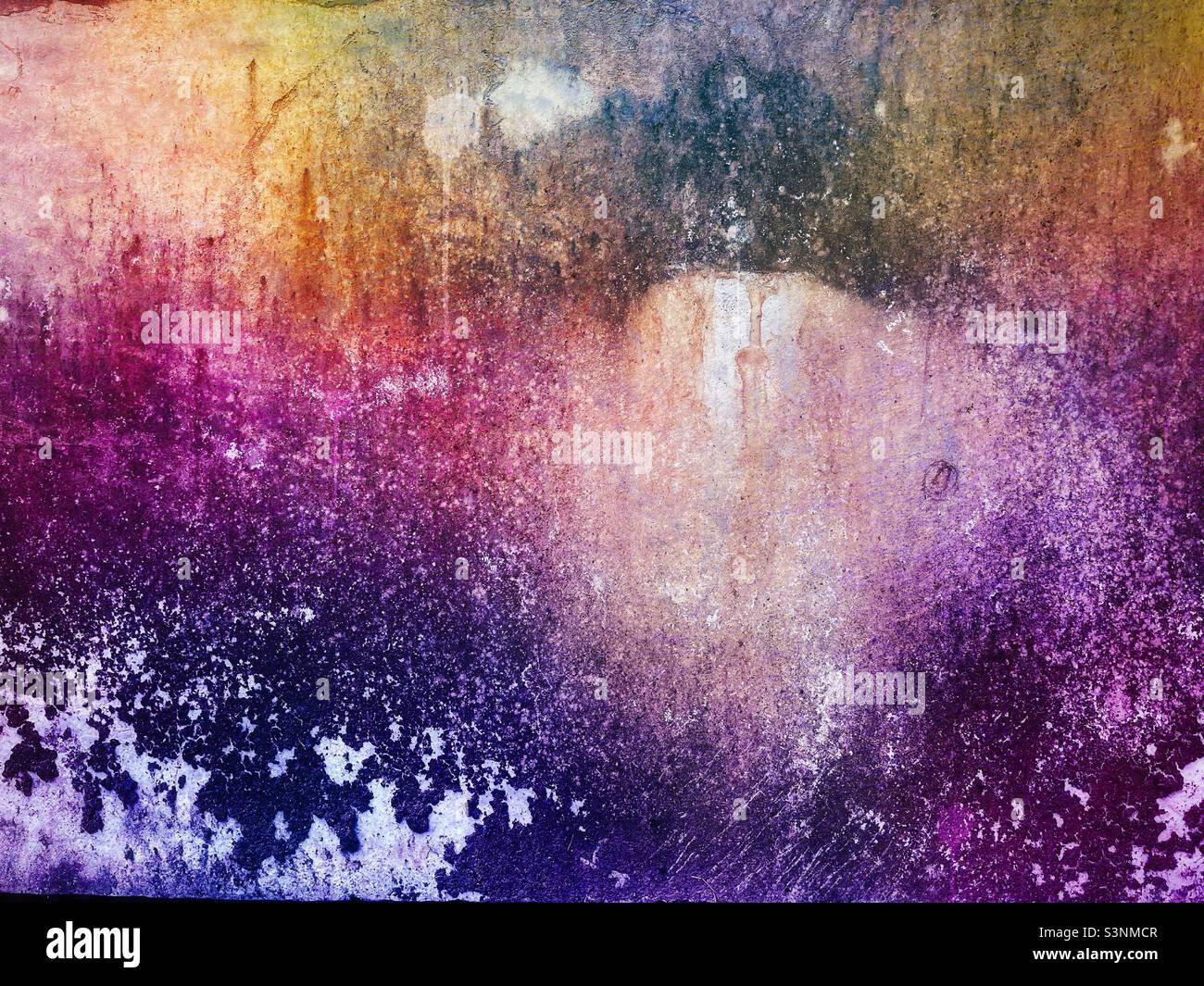 Grungy wall with faded splash of colours Stock Photo - Alamy