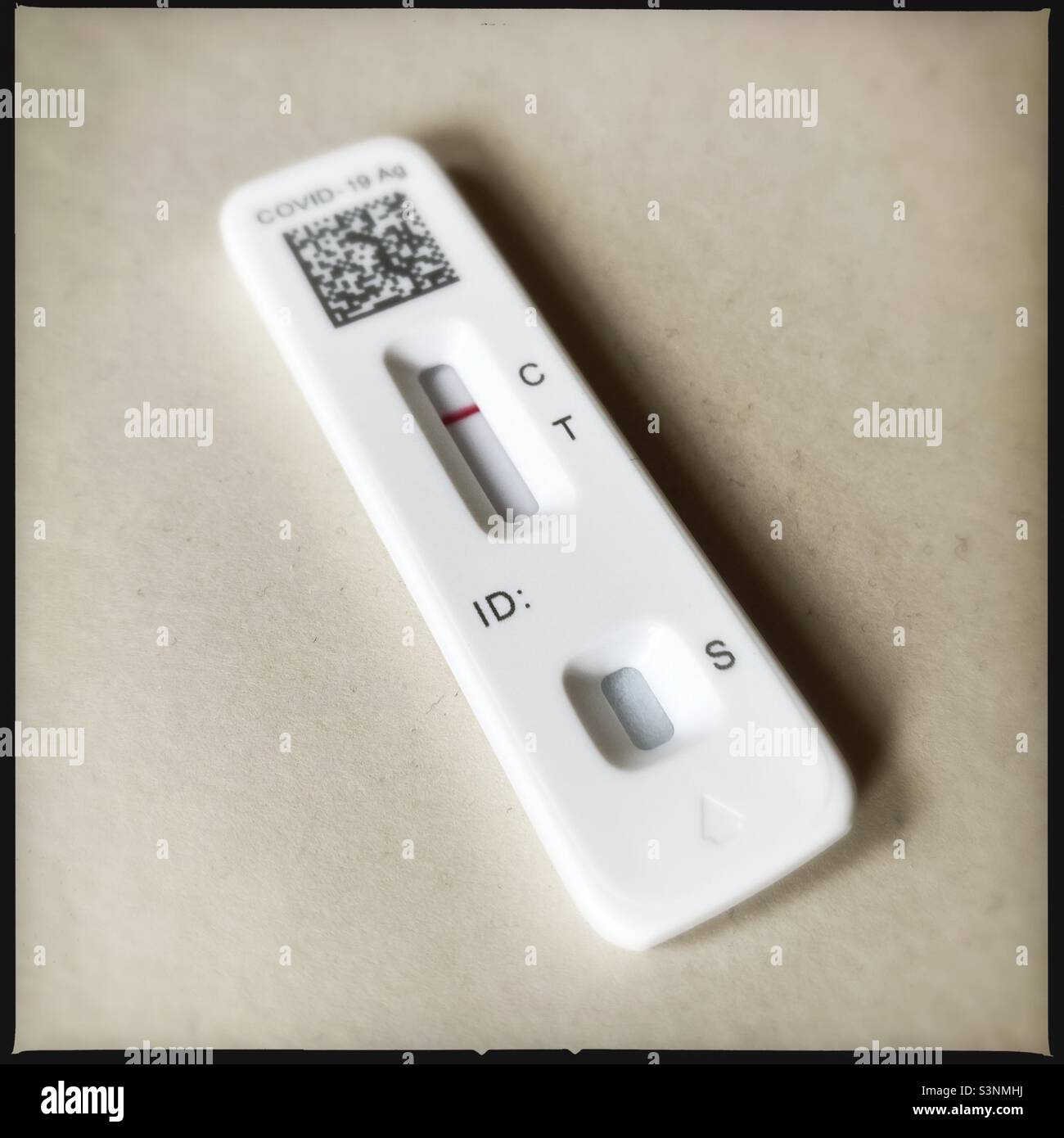 Negative antigen test hi-res stock photography and images - Alamy