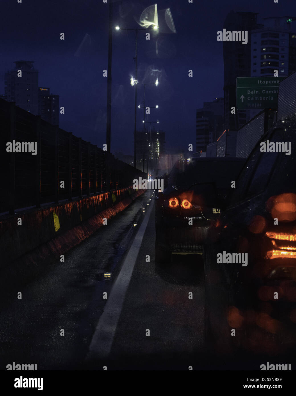 congestion on rainy night Stock Photo - Alamy
