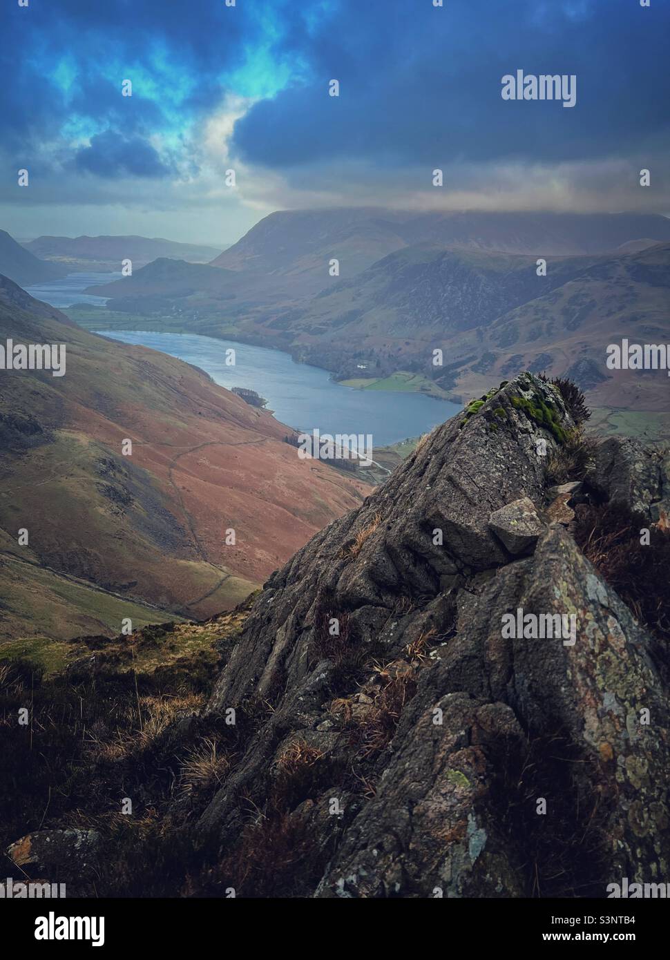 Haystacks mountain hi-res stock photography and images - Alamy