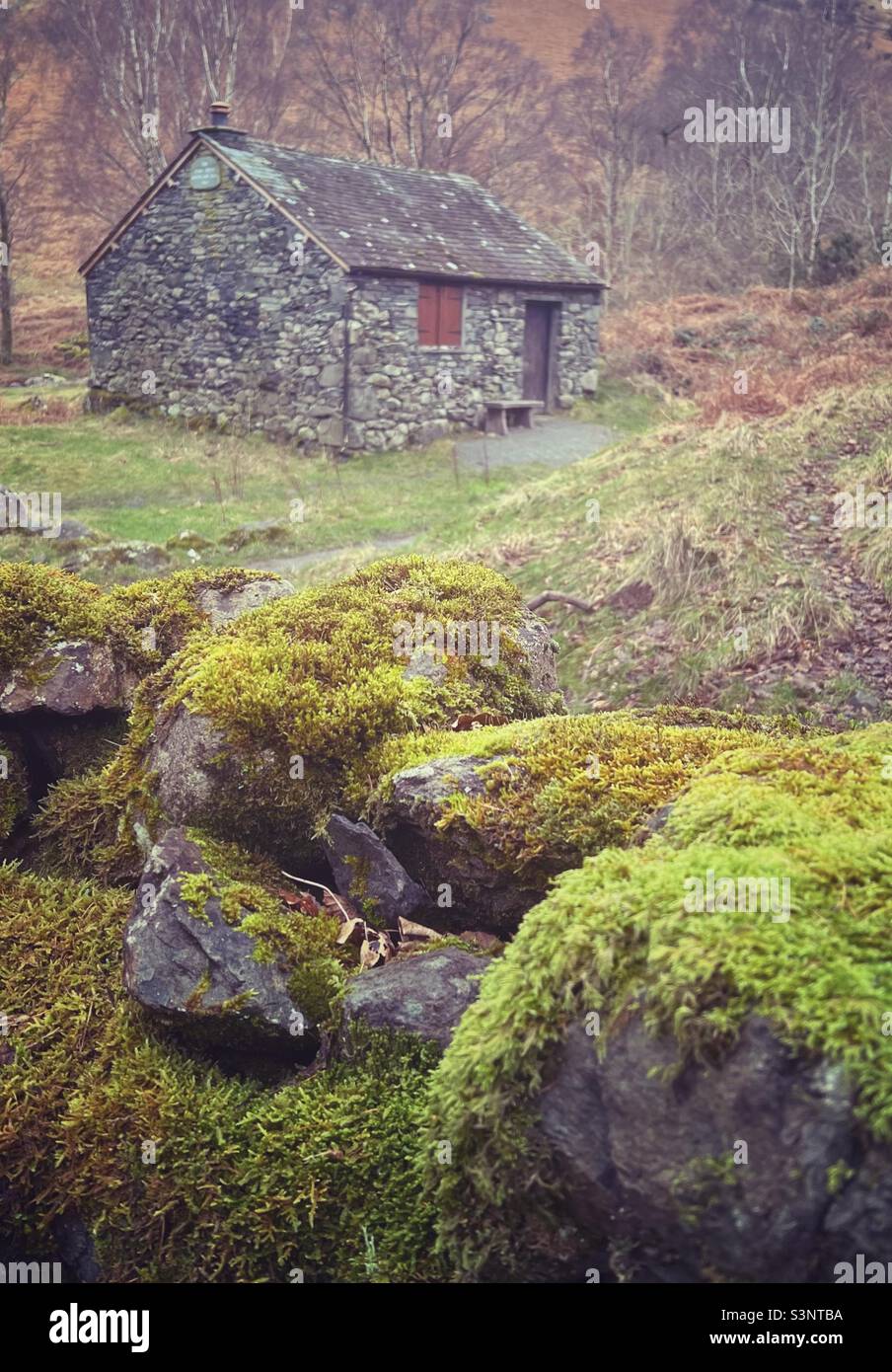 Stone bothy hi-res stock photography and images - Alamy