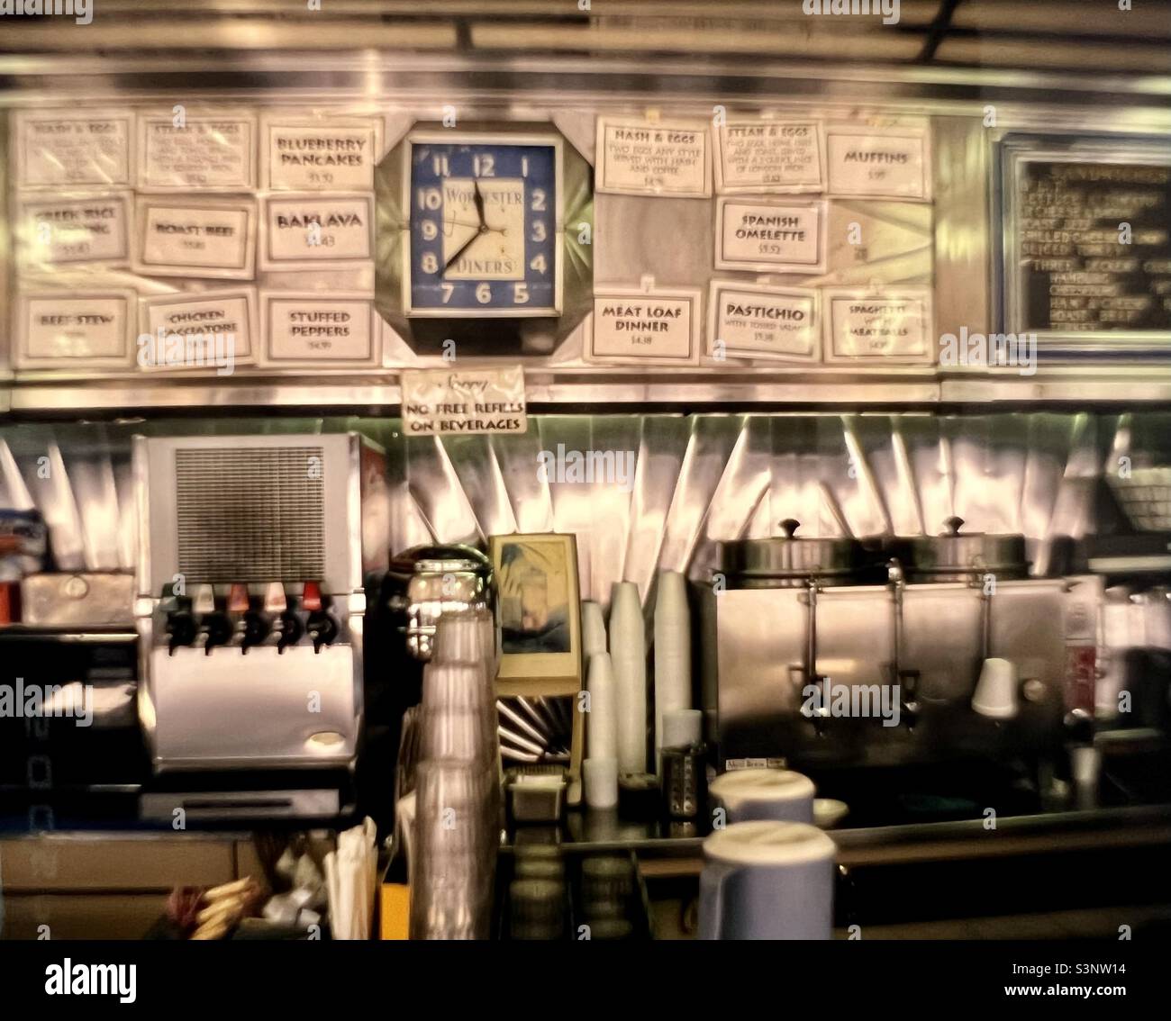 Diner counter hi-res stock photography and images - Alamy