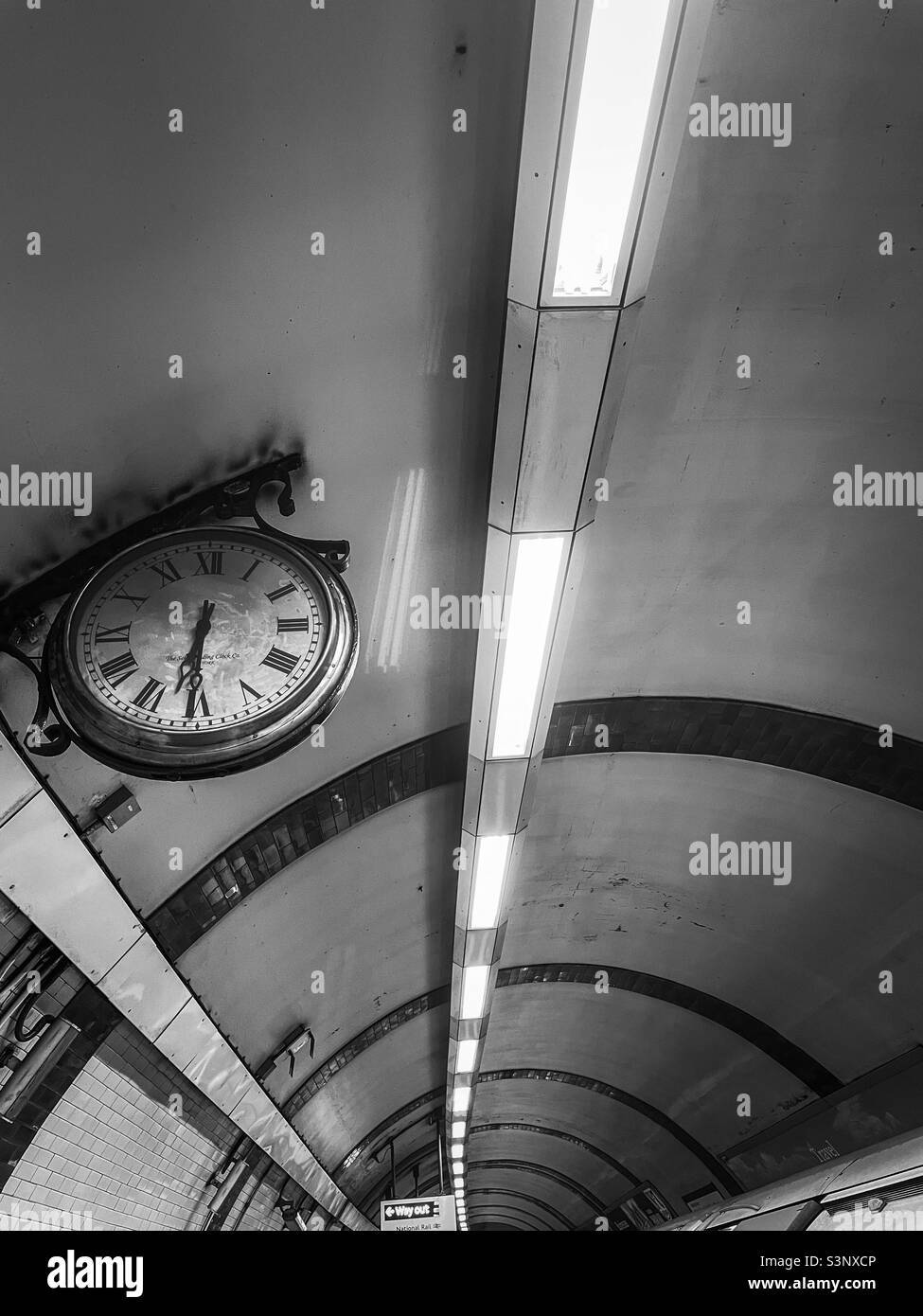 London Underground station clock Stock Photo - Alamy