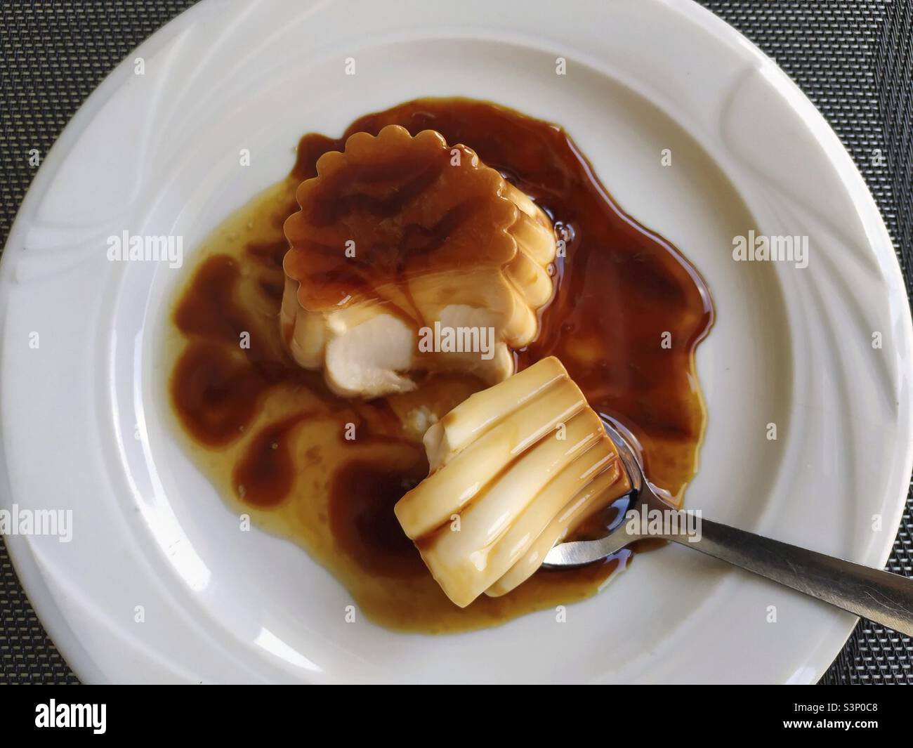 Flan catalan hi-res stock photography and images - Alamy