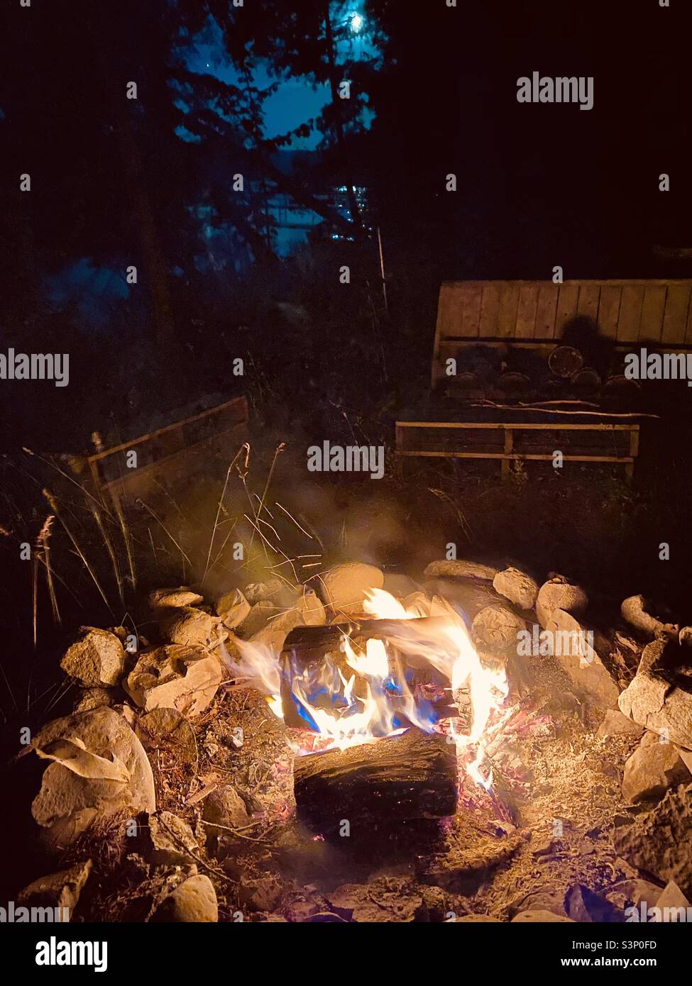 Moonlight fire hi-res stock photography and images - Alamy