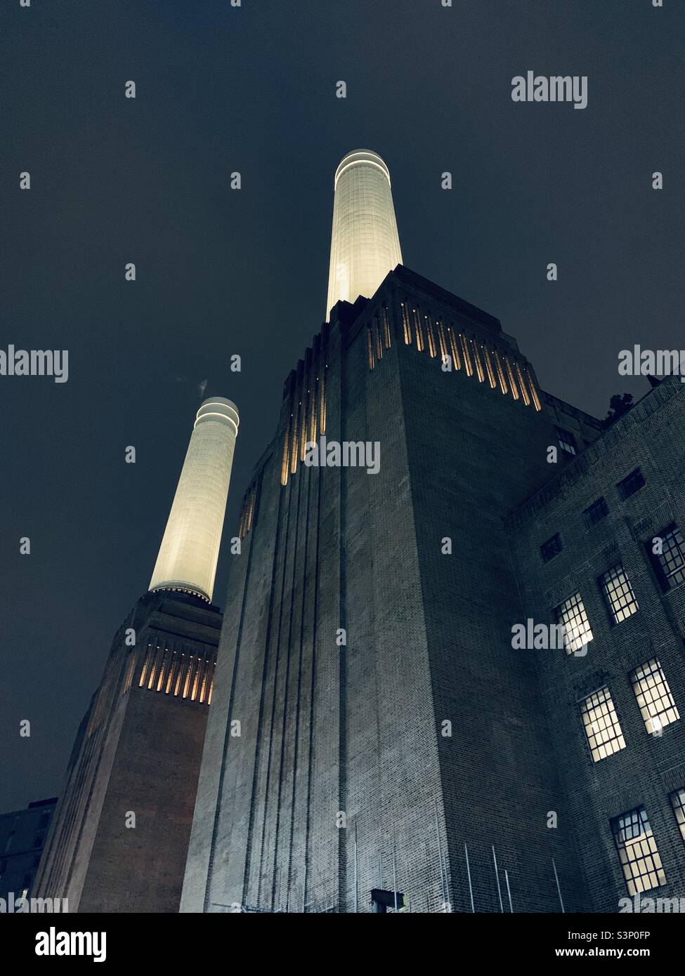 Lighting up the sky Stock Photo - Alamy