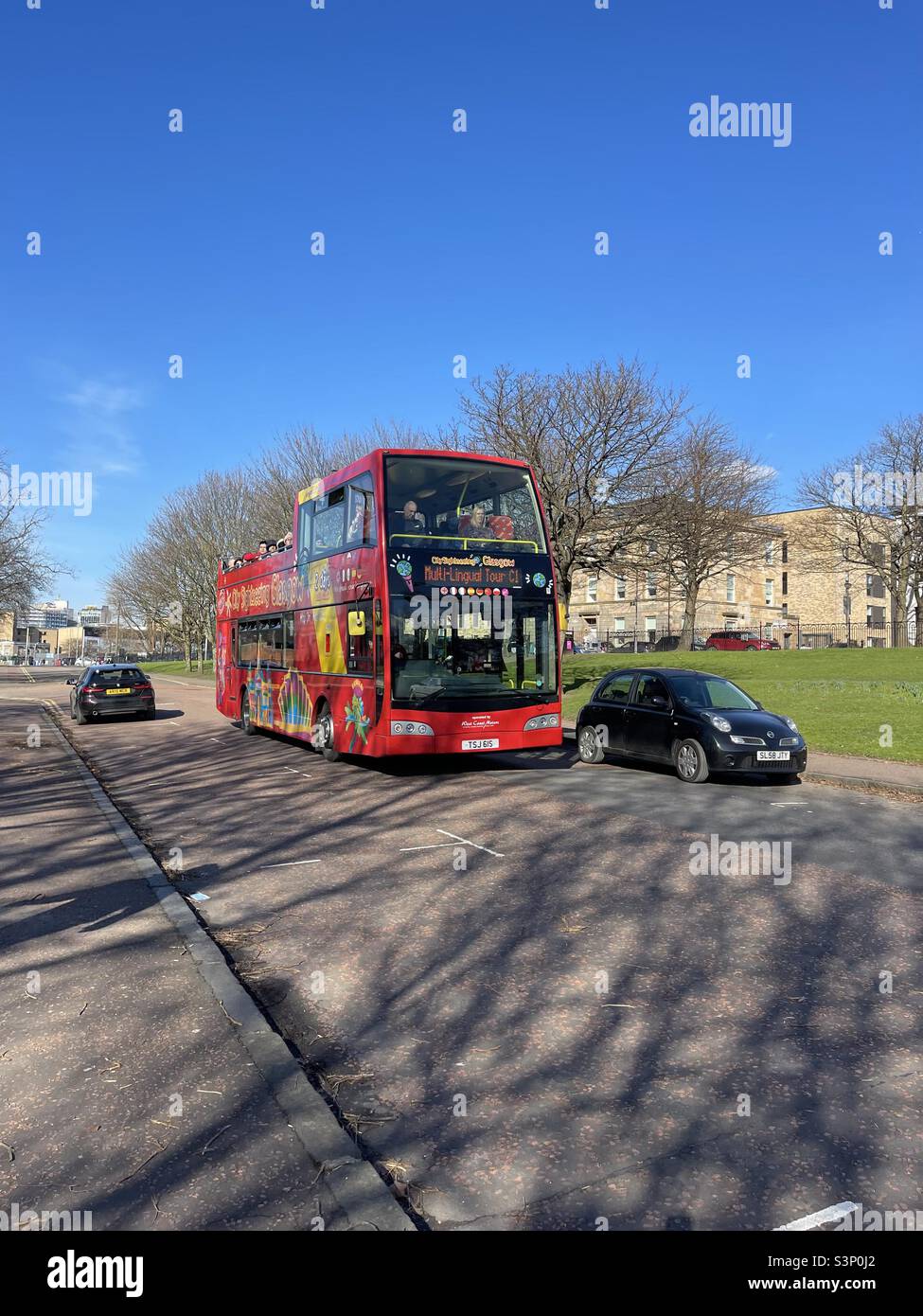 Red open top scottish bus hi-res stock photography and images - Alamy