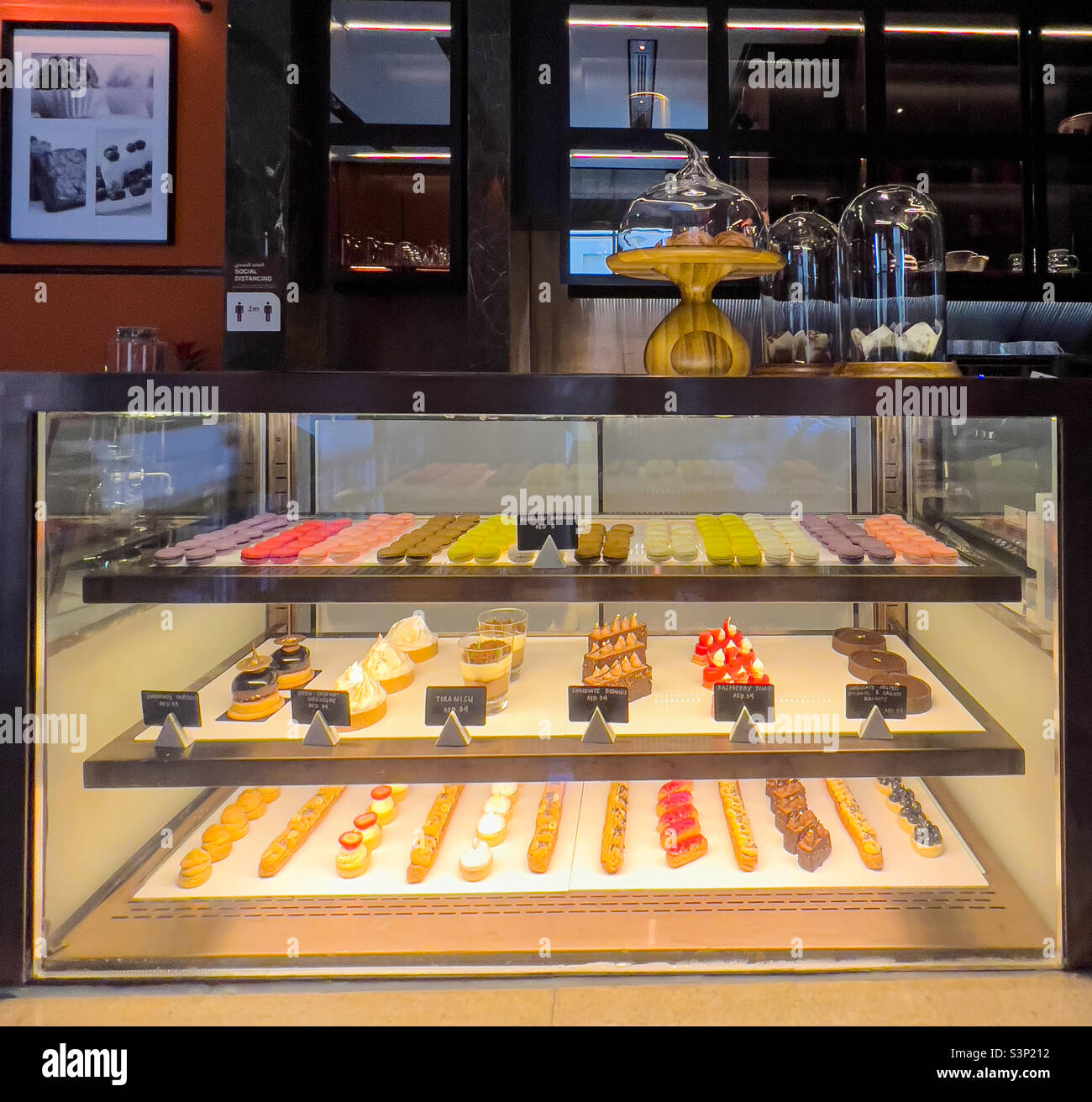 Sweets cafeteria hi-res stock photography and images - Alamy