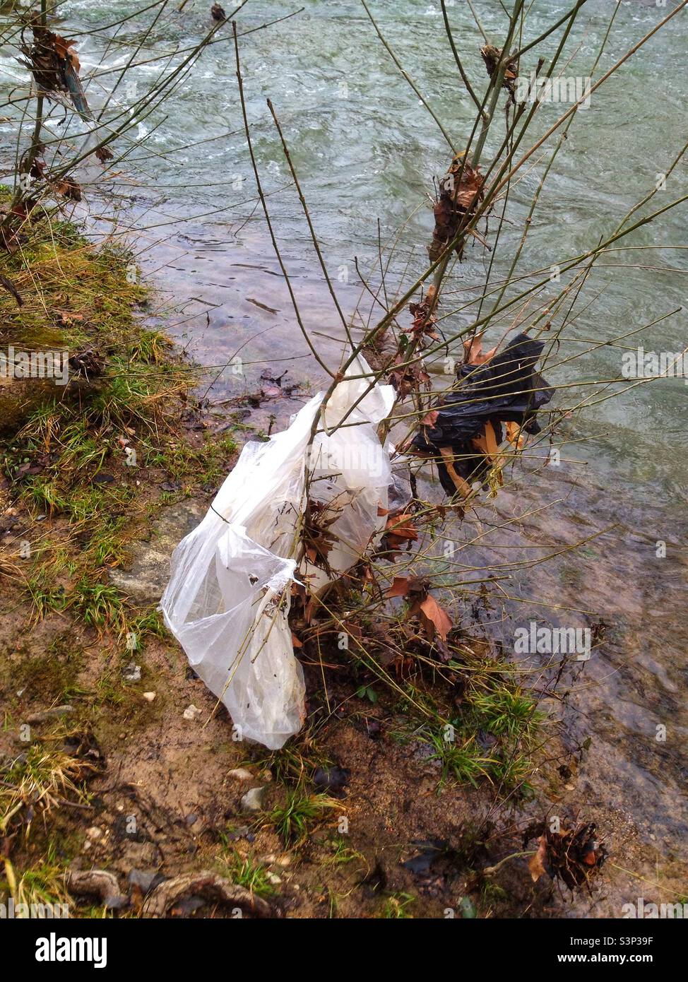 Plastic waste river hi-res stock photography and images - Alamy