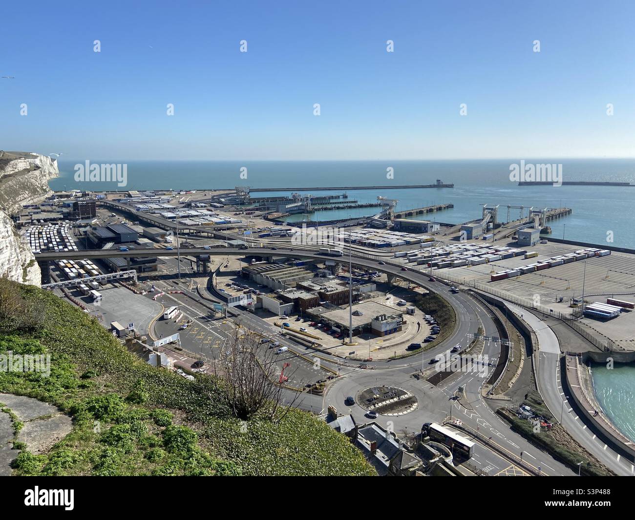 Ferries in port of dover hi-res stock photography and images - Alamy