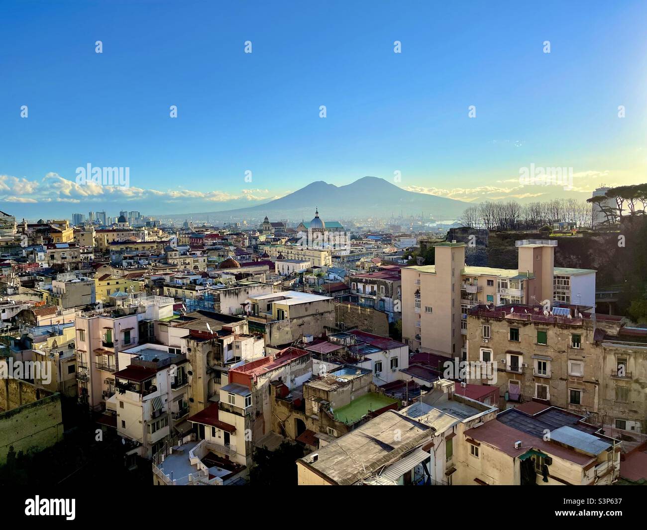 Napoli volcano hi-res stock photography and images - Alamy