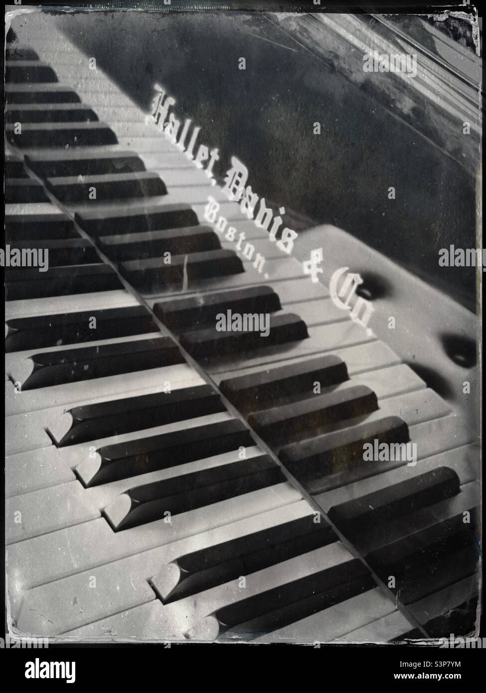 Keys piano music sounds hi-res stock photography and images - Alamy