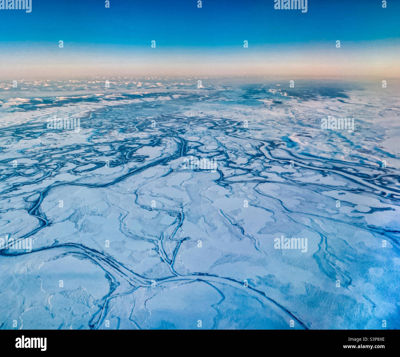 Cold tundra environment hi-res stock photography and images - Alamy