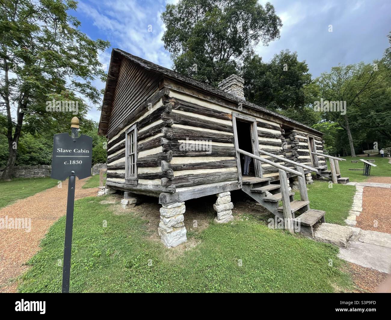 Tennessee belle meade slave cabin hi-res stock photography and images - Alamy