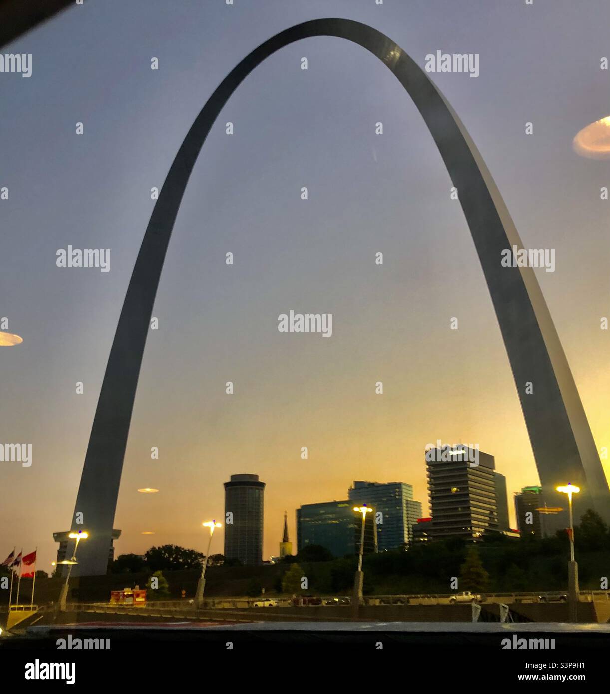 Gateway arch st louis hi-res stock photography and images - Alamy