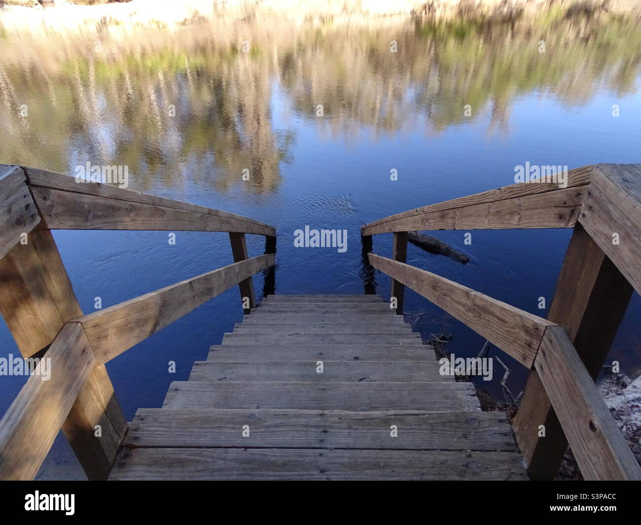River steps hi-res stock photography and images - Alamy
