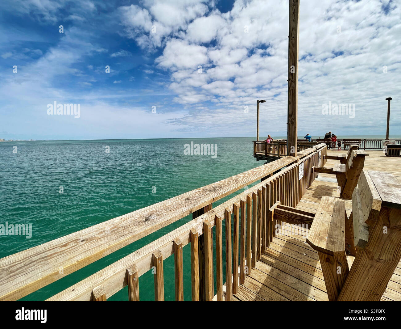 Ocean with a pier hi-res stock photography and images - Alamy