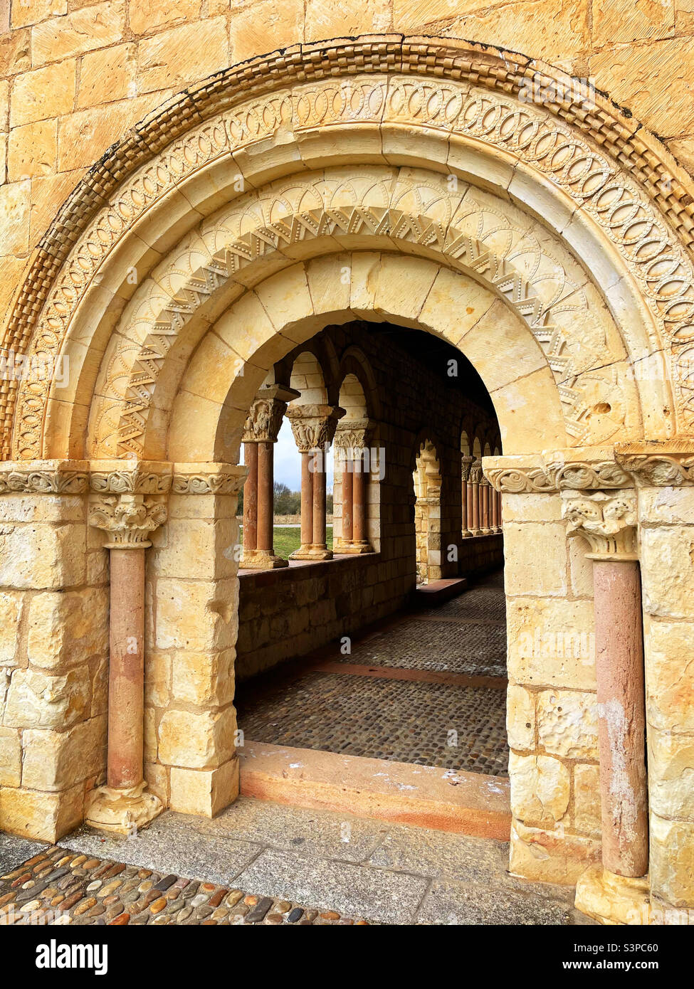 Church atrium hi-res stock photography and images - Alamy