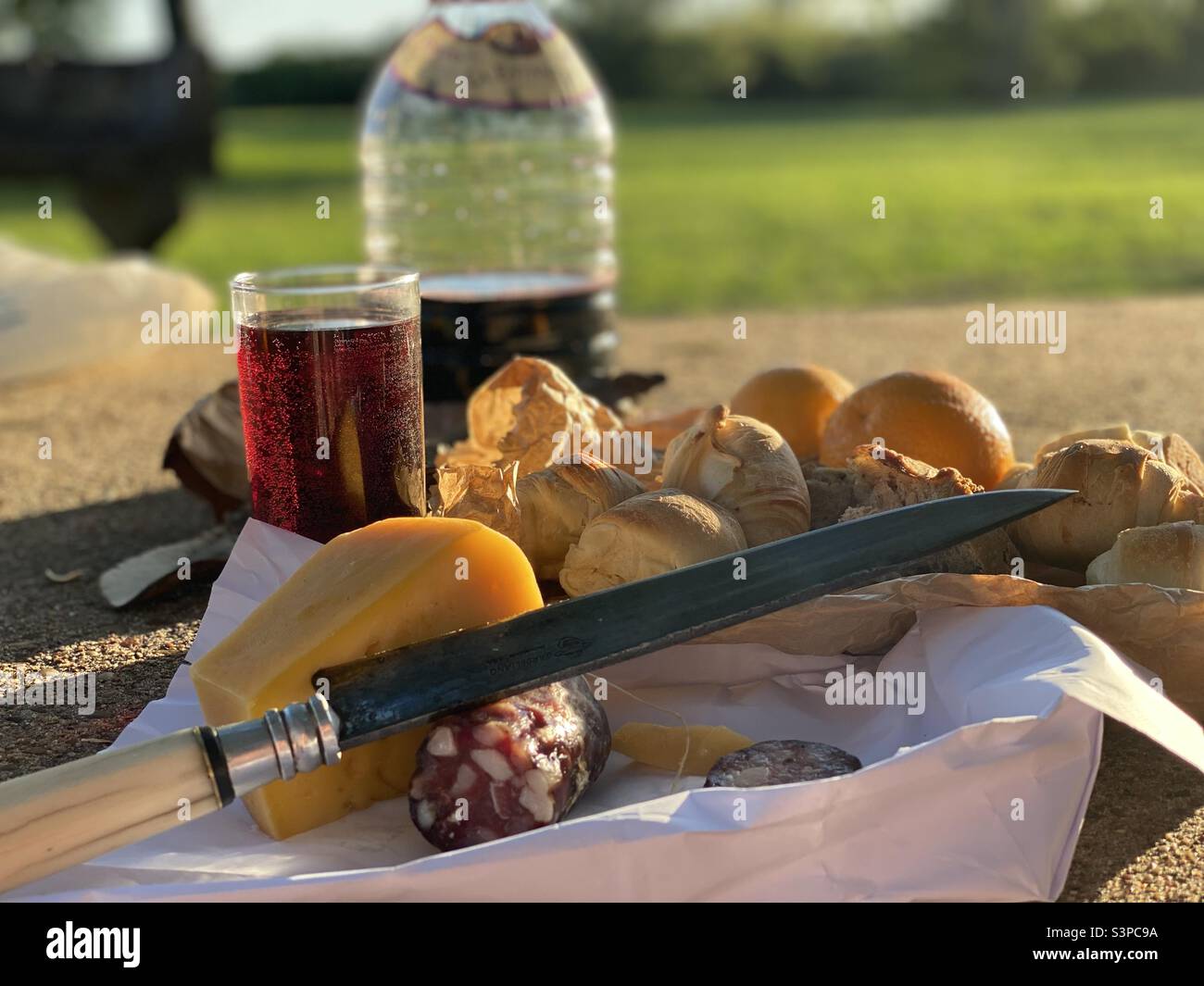 Picknick hi-res stock photography and images - Alamy