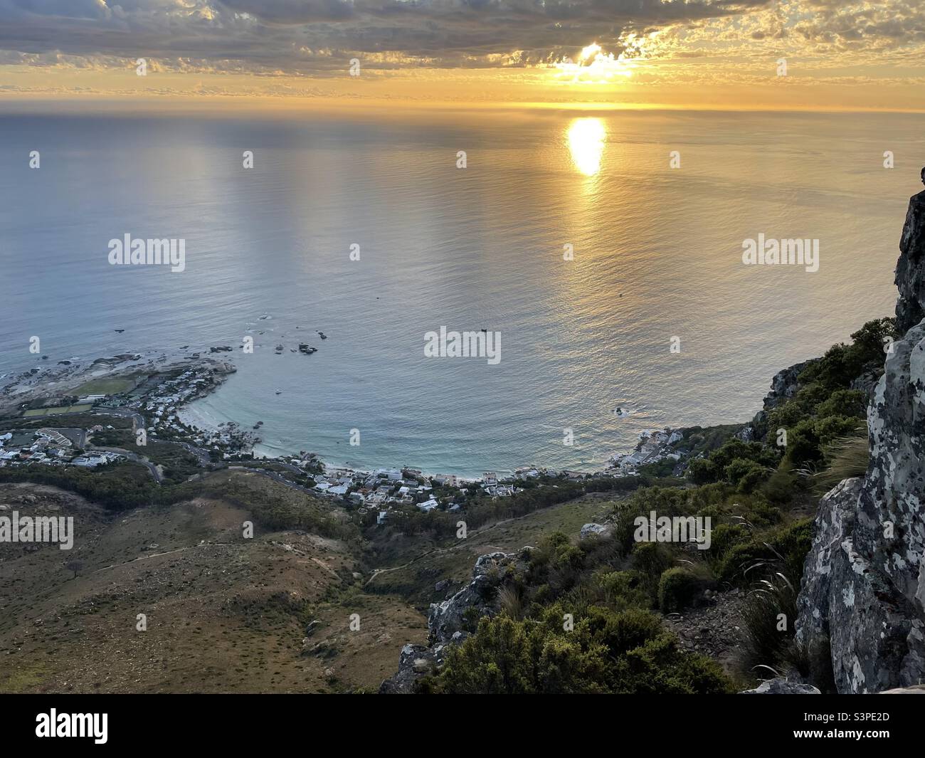 Hidden ocean view hi-res stock photography and images - Alamy
