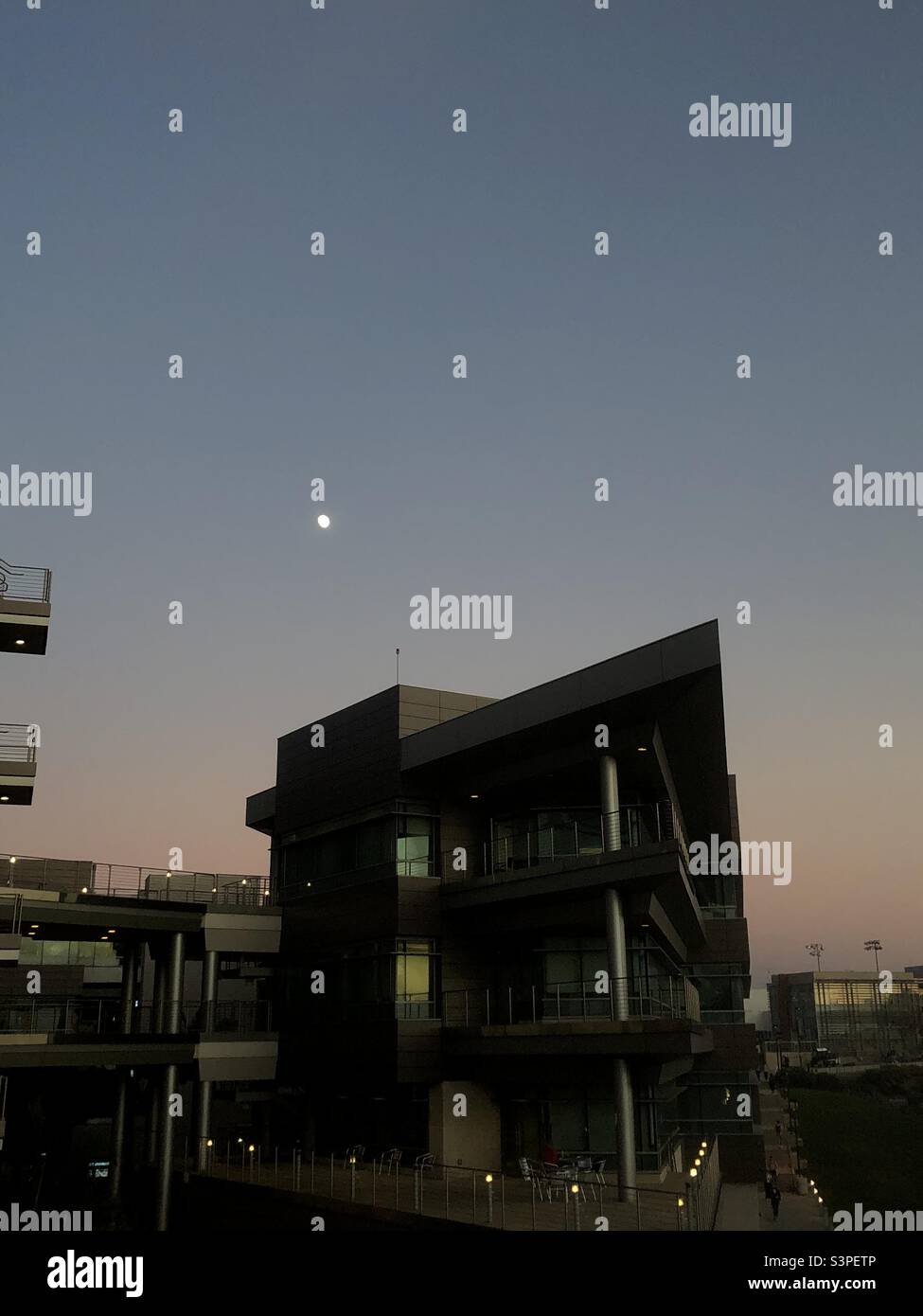Moon over campus hi-res stock photography and images - Alamy