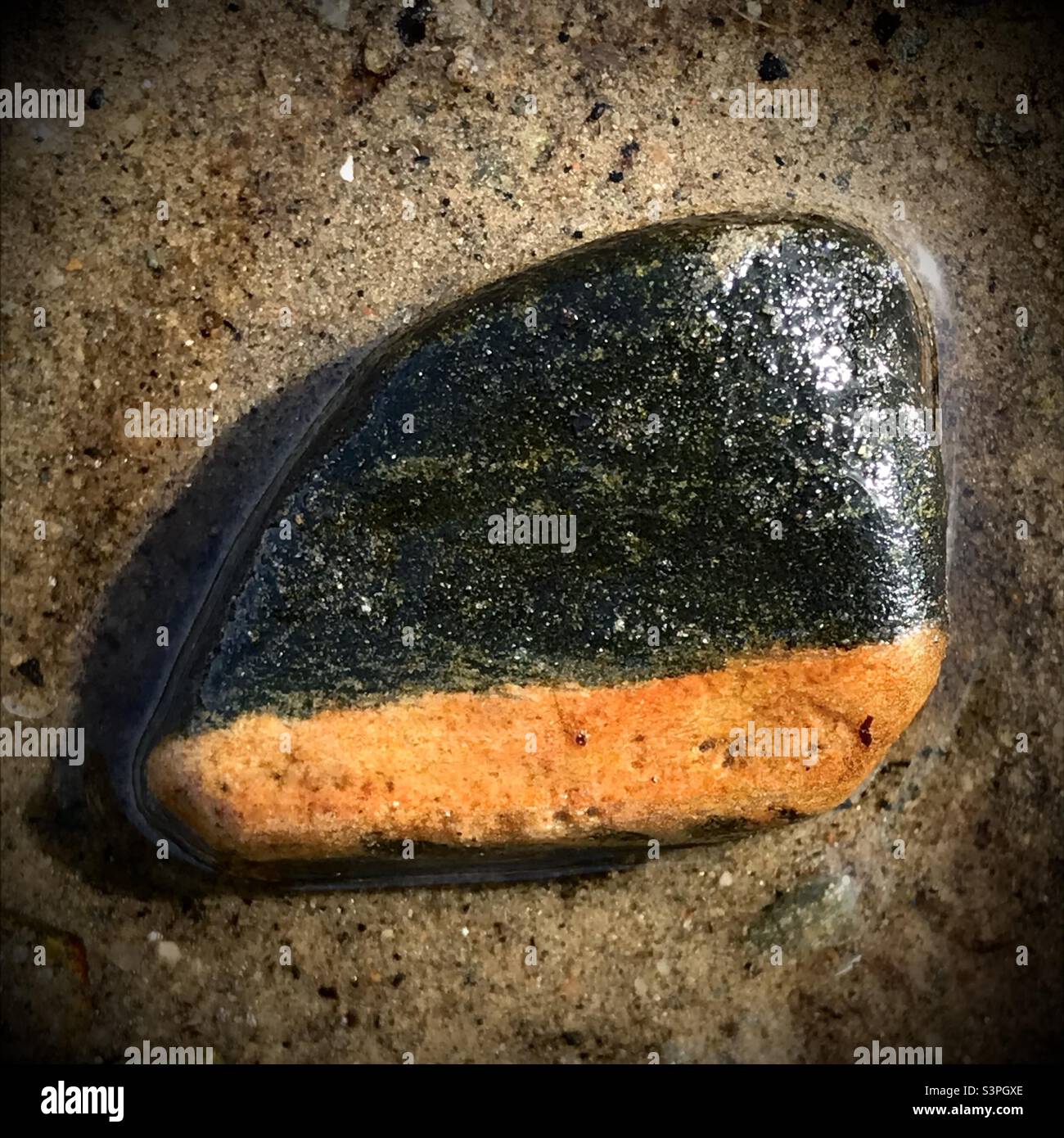 Striped stones hi-res stock photography and images - Alamy